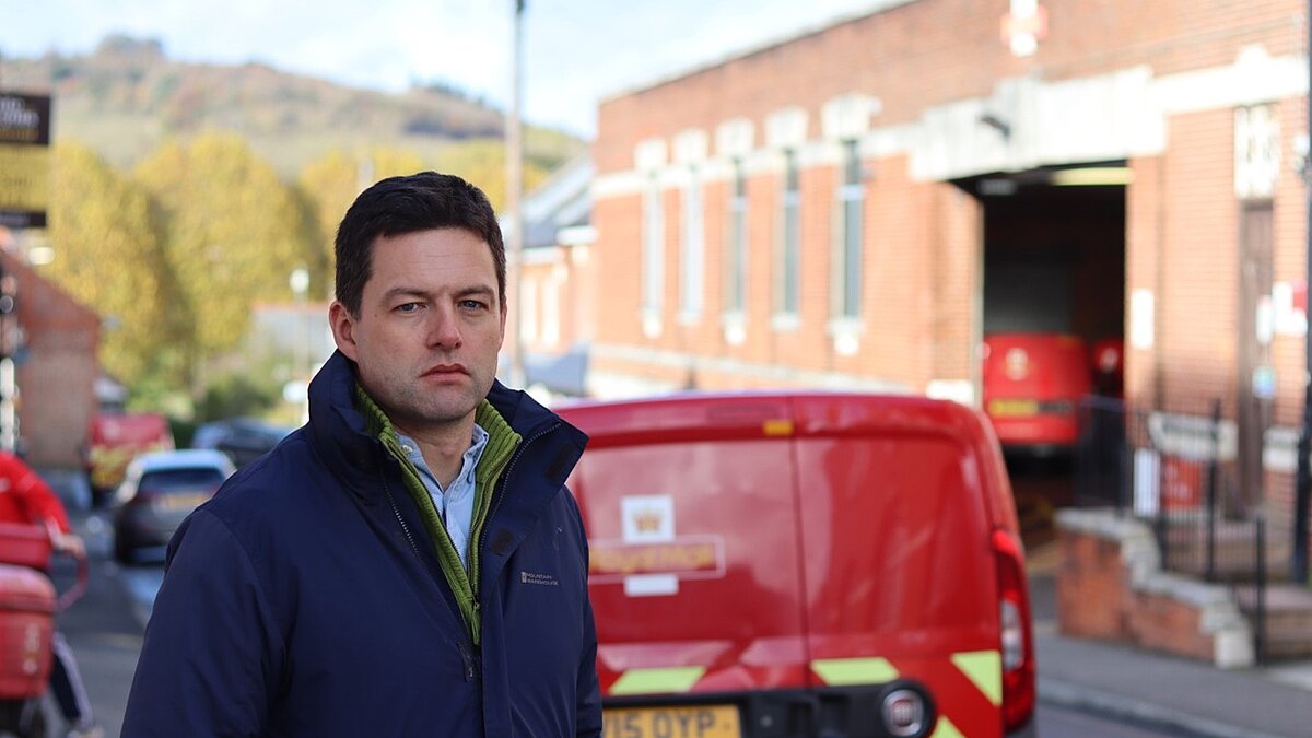Chris calls on government to improve Royal Mail service - Chris Coghlan MP